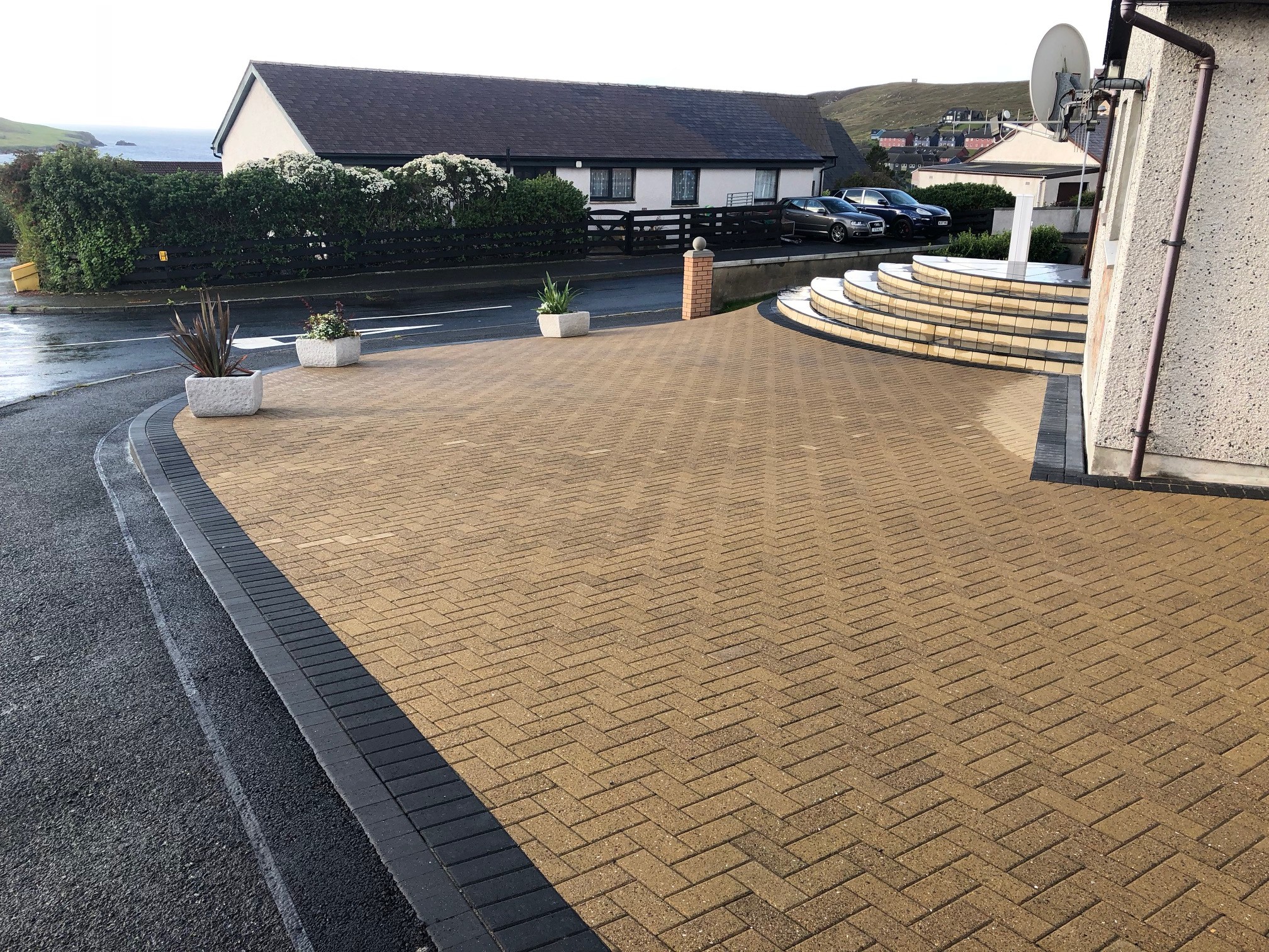Curved slabs and Lockblock Driveway | Shetland Plant Hire Ltd